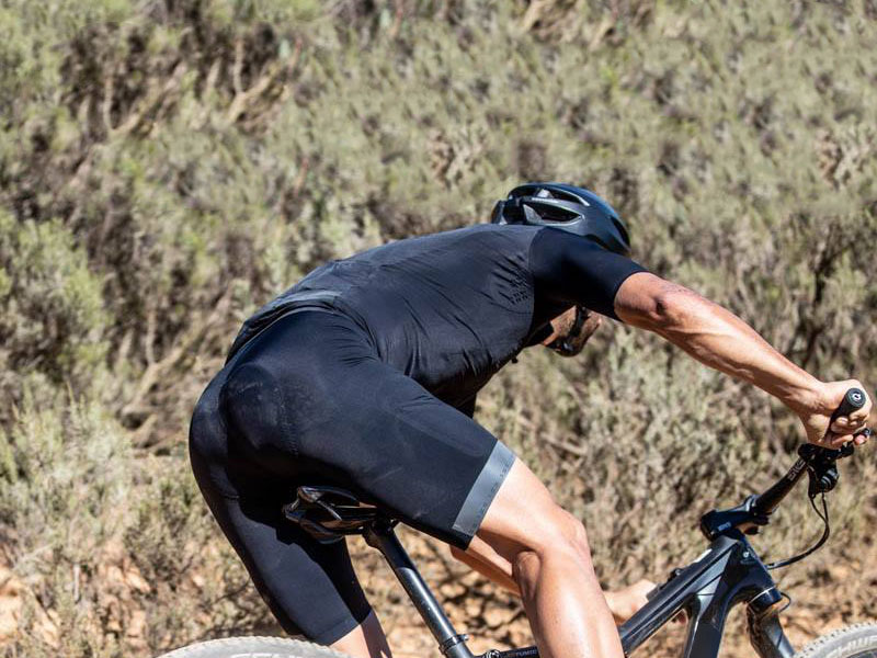 Perlengkapan Wajib / Penting Yang Harus Digunakan Saat Bersepeda