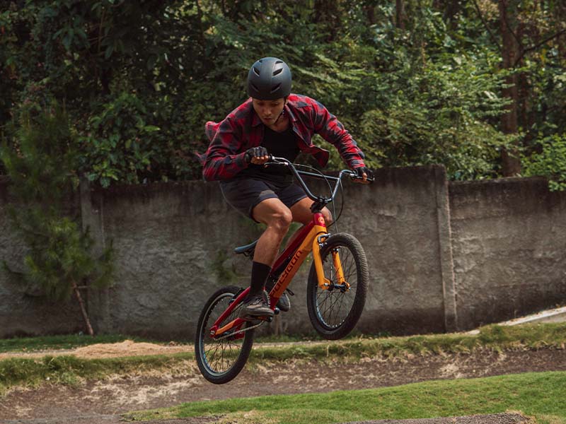 5 Kelebihan Sepeda BMX: Sensasi Berkendara Luar Biasa | RODALINK INDONESIA