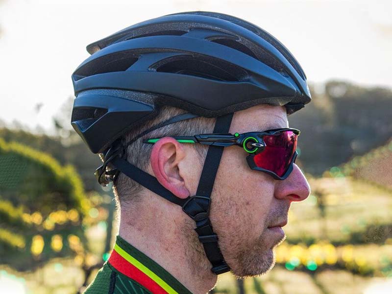 Discover the Top 3 Road Bike Helmets Under 300 grams | RODALINK SINGAPORE